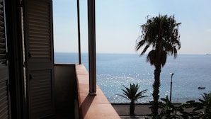 Apartamento, 2 quartos | Varanda