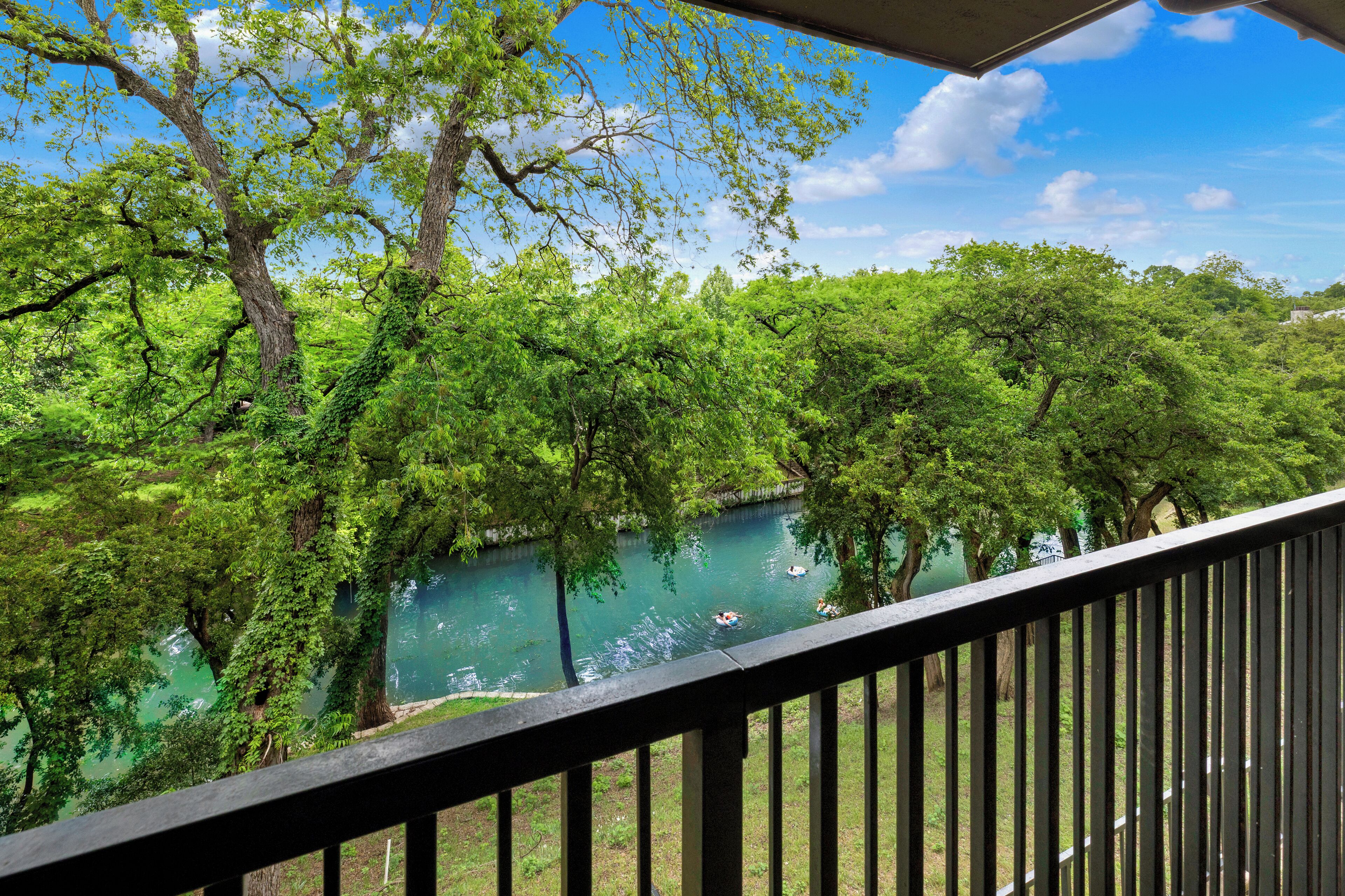 Condo Overlooking Nature