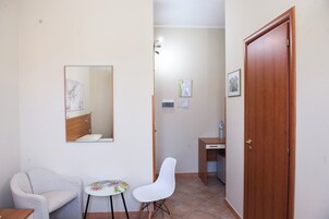 Quarto Duplo | Secretária, ferro/tábua de engomar, Wi-fi grátis 