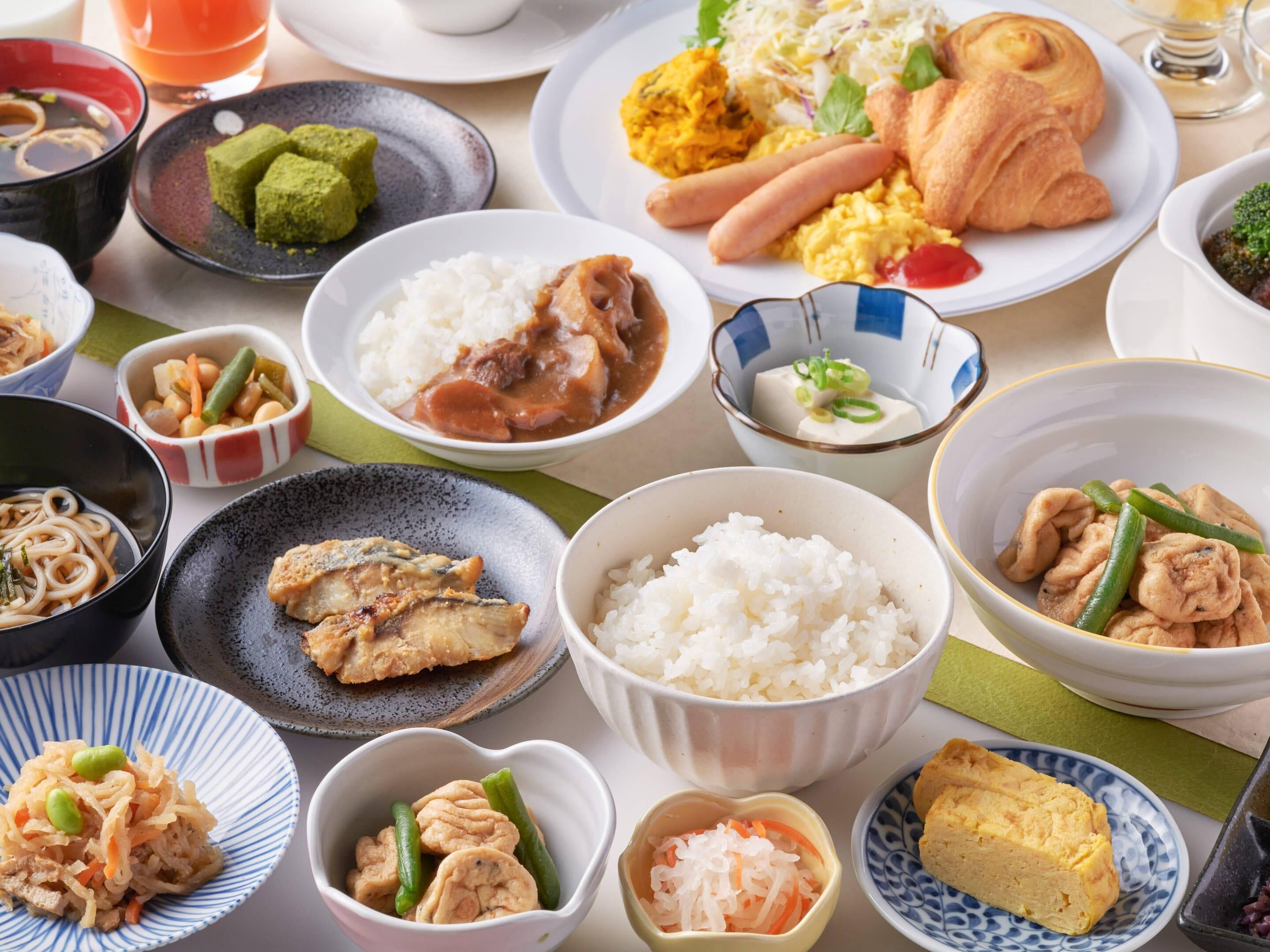 Café da manhã com buffet todos os dias mediante uma taxa