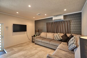 Villa | Sala | TV de ecrã plano 