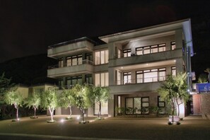 Fachada da propriedade