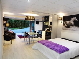 Estúdio, casa de banho anexa (EQUI OPEN SPACE) | Vista da varanda