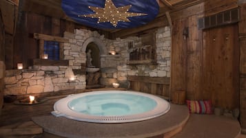 Banheira de hidromassagem interior