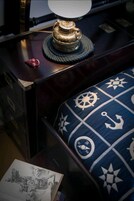 Quarto Triplo, casa de banho privativa | Secretária, secretária adequada para computadores portáteis