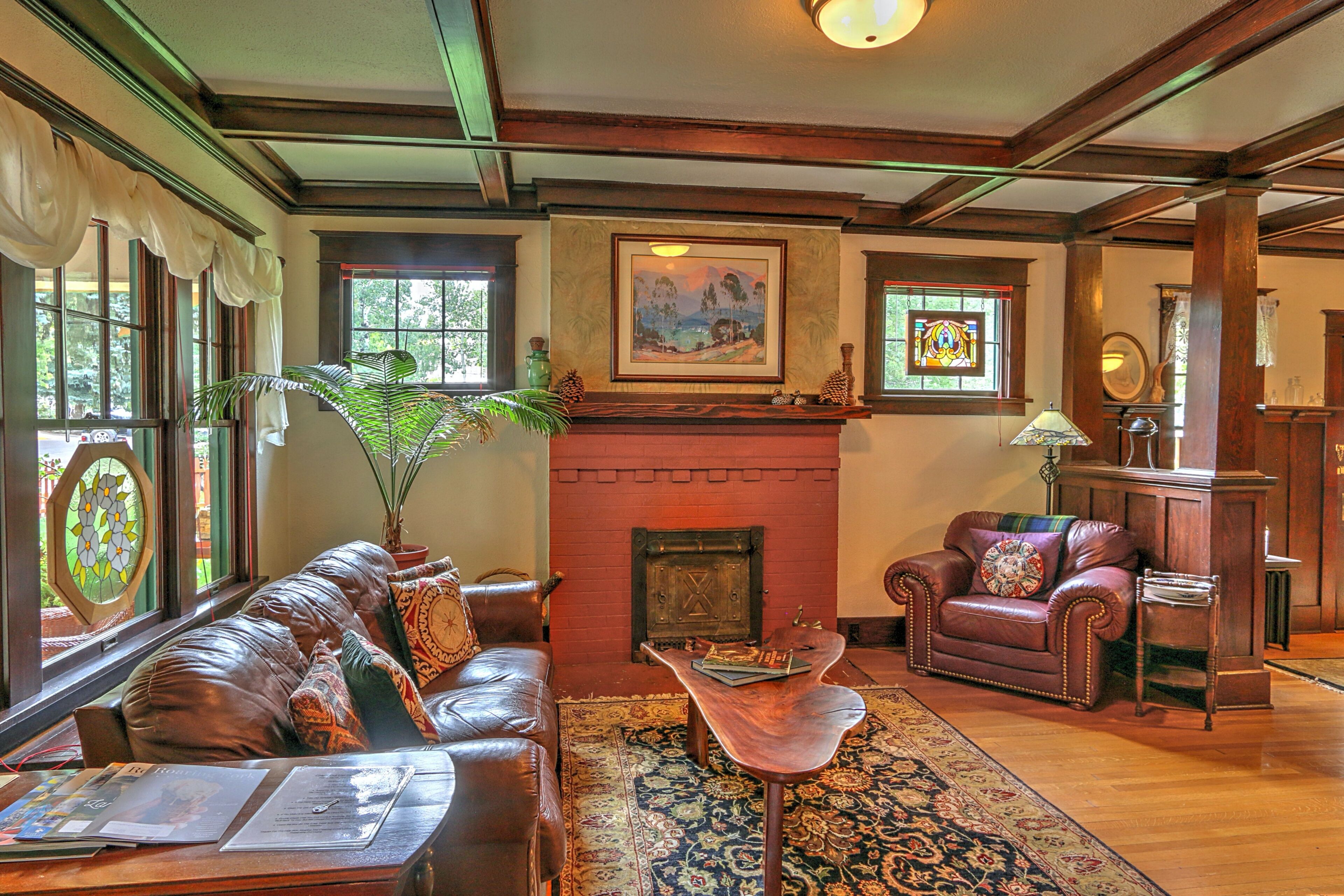 Downtown Spring Cottage - Glenwood Springs, CO