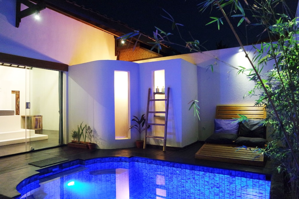 Stay Shark Villas - Gili Islands