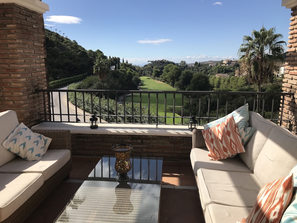 Luxury 3 Bedroom Penthouse Los Arqueros, Near Marbella, Puerto Banus, Benahavis - Benahavís