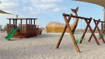 Perto da praia, autocarro grátis para a praia