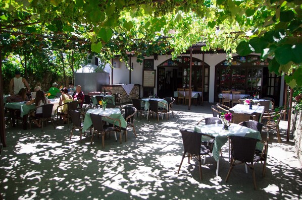 Pequeno-almoço continental diário incluído