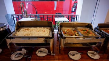 Pequeno-almoço inspirado na cozinha local diário (40000 IDR por pessoa)