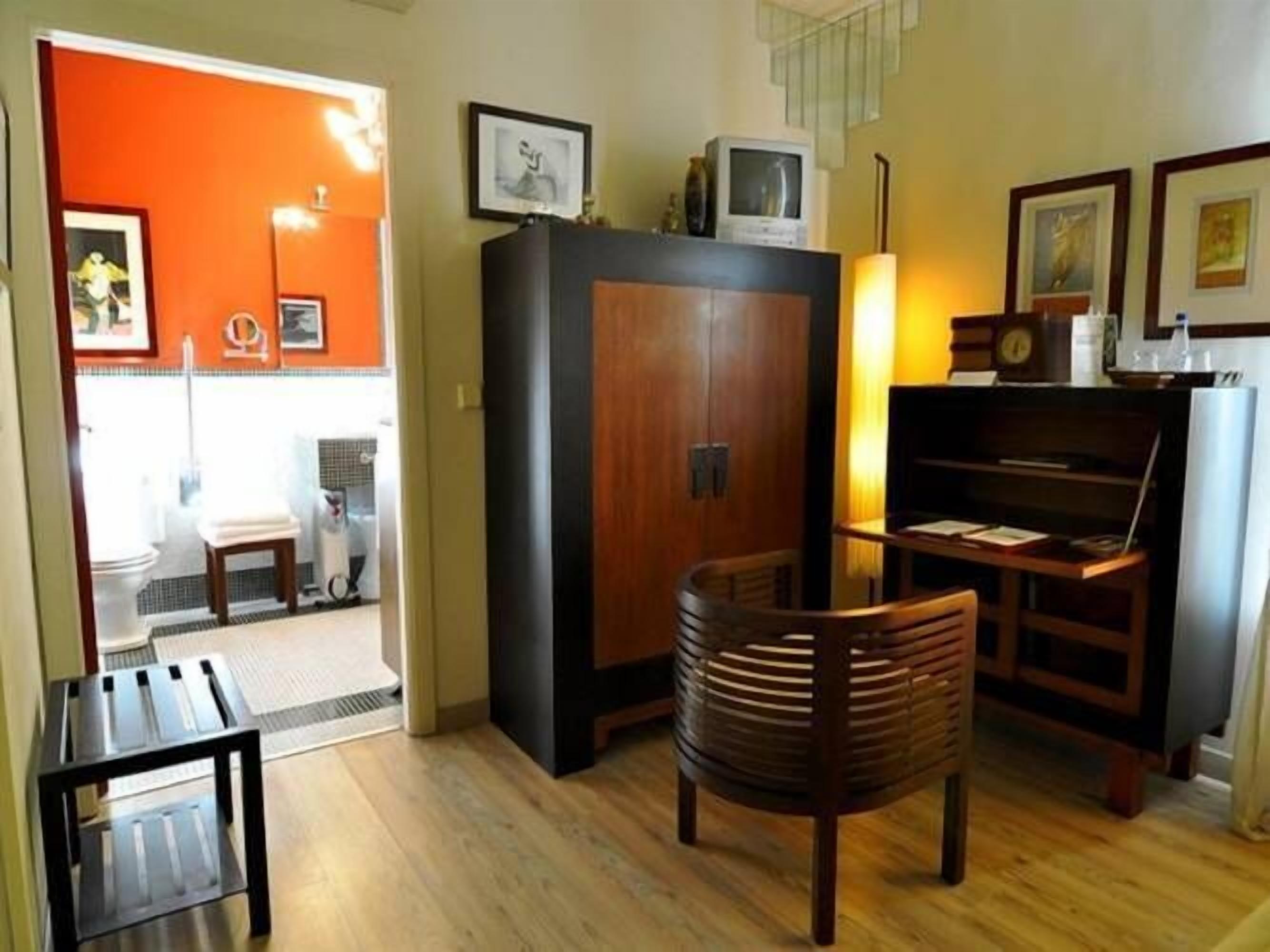 Quarto Duplo | Cofre no quarto, secretária, cortinas/cortinados opacos, Wi-fi grátis 
