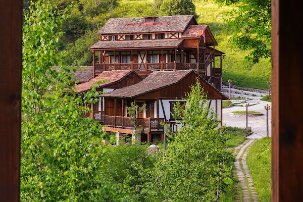 Cabana conforto, várias camas, sacada, vista para o lago | Vista da sacada
