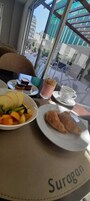 Café da manhã com buffet grátis todos os dias