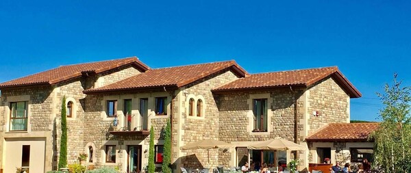 La Fuentona De Santillana - Cantabria