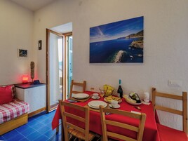 Apartamento, 2 quartos, varanda | Sala