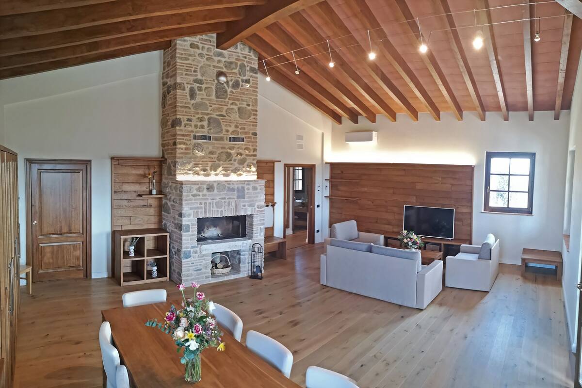 Suite Executiva, 2 quartos (Suite Panorama) | Sala | Smart TV de 55 polegadas com canais digitais 