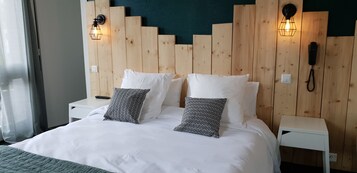 Quarto Duplo | Com decoração personalizada, com mobília individualizada 