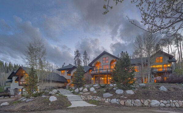 Adventure Base Camp for family gatherings - Summit County | Vrbo