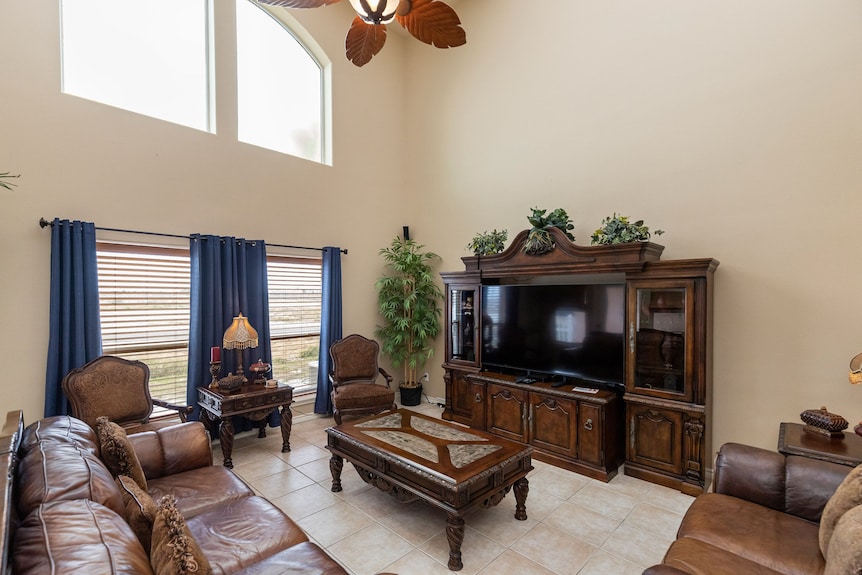 Spacious Family Stay | Pool & Beach Nearby - Corpus Christi, TX