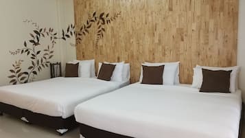 Quarto Familiar | Cortinas/cortinados opacos, camas desdobráveis, Wi-fi grátis