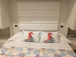 Quarto Duplo ou Twin, varanda | Minibar, cofre no quarto, Wi-fi grátis, roupa de cama fornecida 