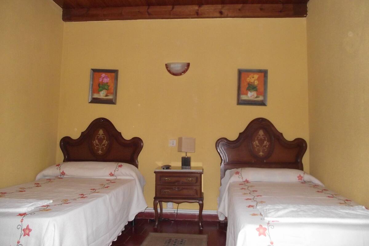 Casa, 6 quartos | Cortinas/cortinados opacos, roupa de cama fornecida 