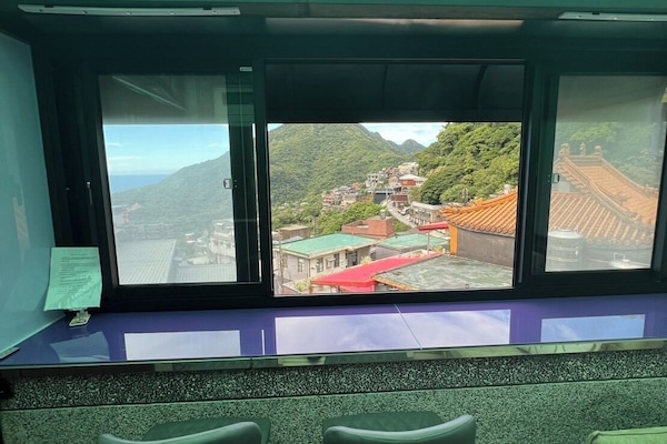 Quarto Quádruplo Standard | Secretária, cortinas/cortinados opacos, camas desdobráveis