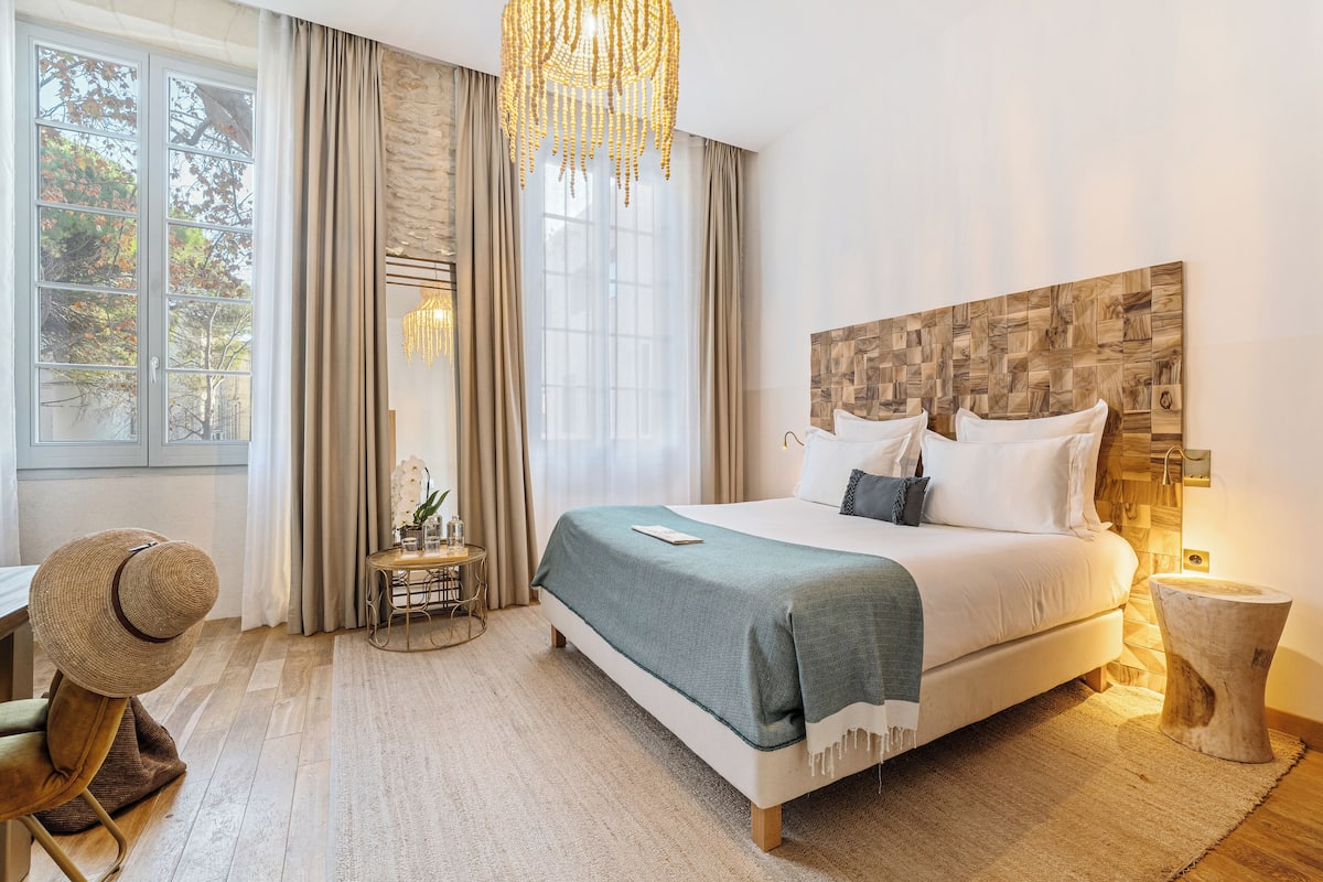 Quarto de Luxo | Roupa de alta qualidade, minibar, cofre no quarto