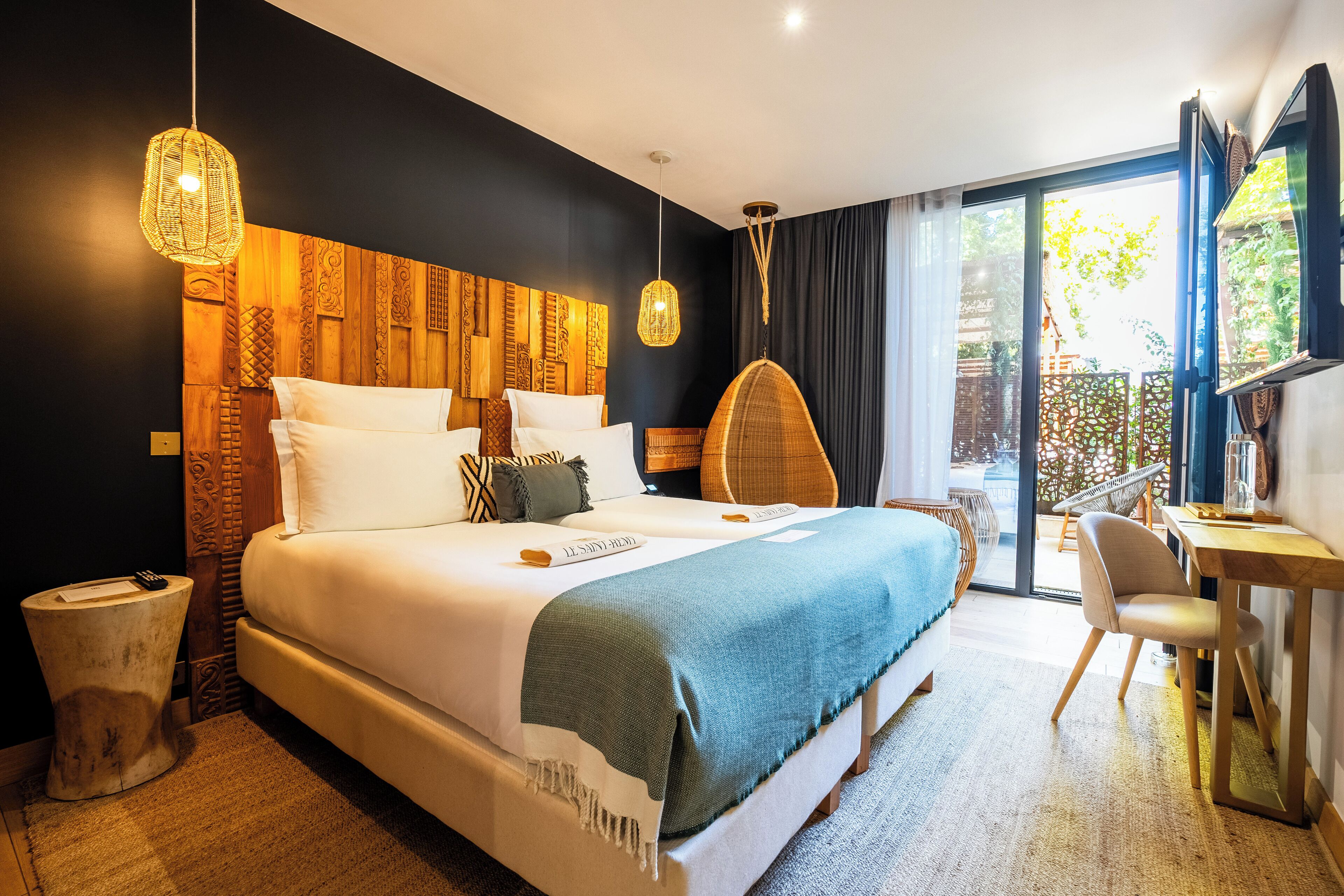 Quarto Superior, no rés do chão | Roupa de alta qualidade, minibar, cofre no quarto 