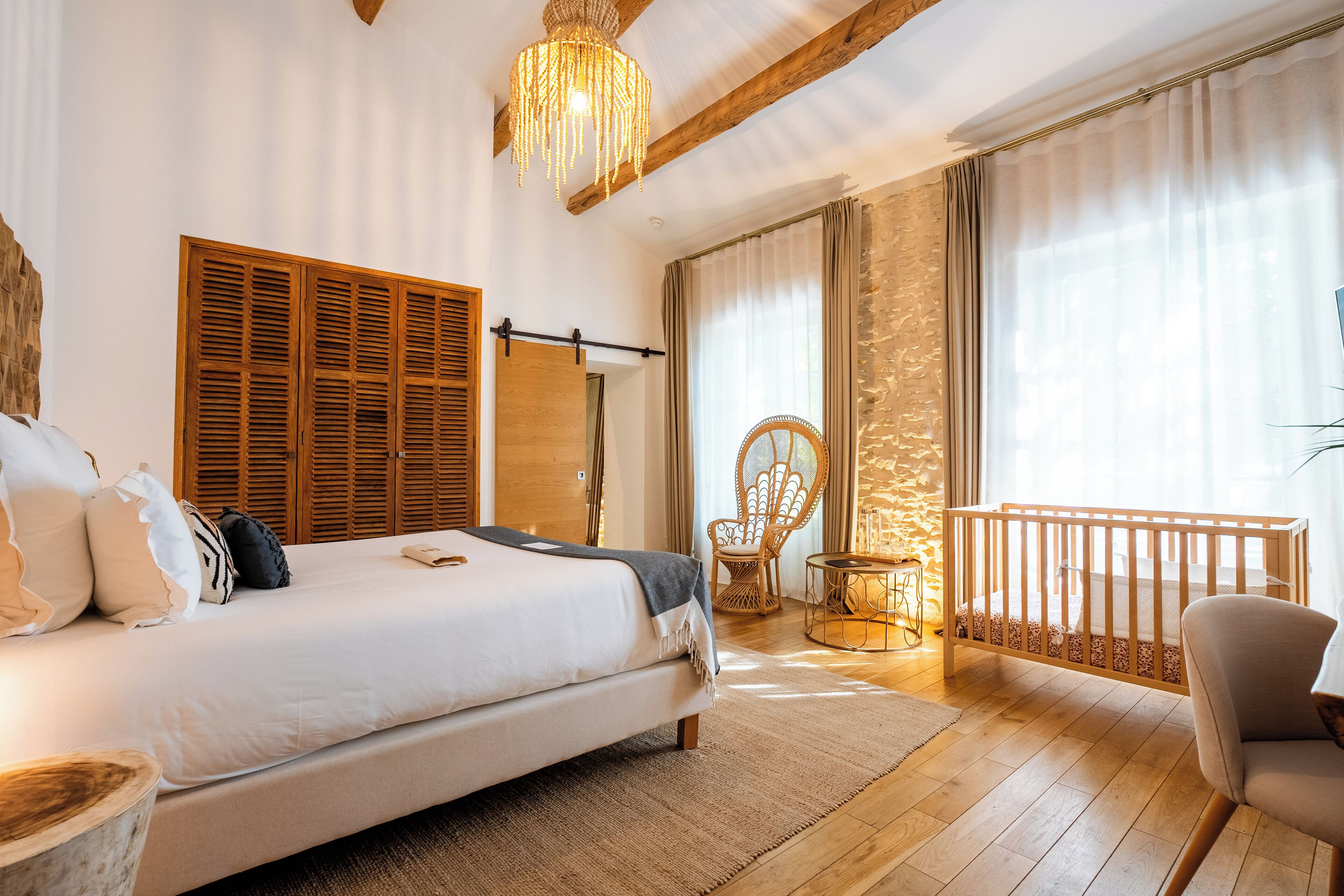 Quarto Premium | Roupa de alta qualidade, minibar, cofre no quarto 