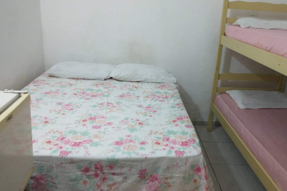 Quarto Duplo ou Twin | Minibar, Wi-fi grátis, roupa de cama fornecida