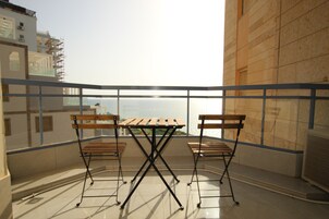 Apartamento Presidencial, 3 quartos, fumadores, em frente ao mar | Varanda