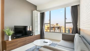 Apartamento Comfort, 2 quartos, 2 casas de banho, na torre | Sala | Televisor LCD