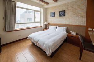 Quarto clássico, 1 cama de casal | Individualmente decorados, escrivaninha, quartos à prova de som