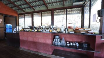 Pequeno-almoço inspirado na cozinha local diário incluído