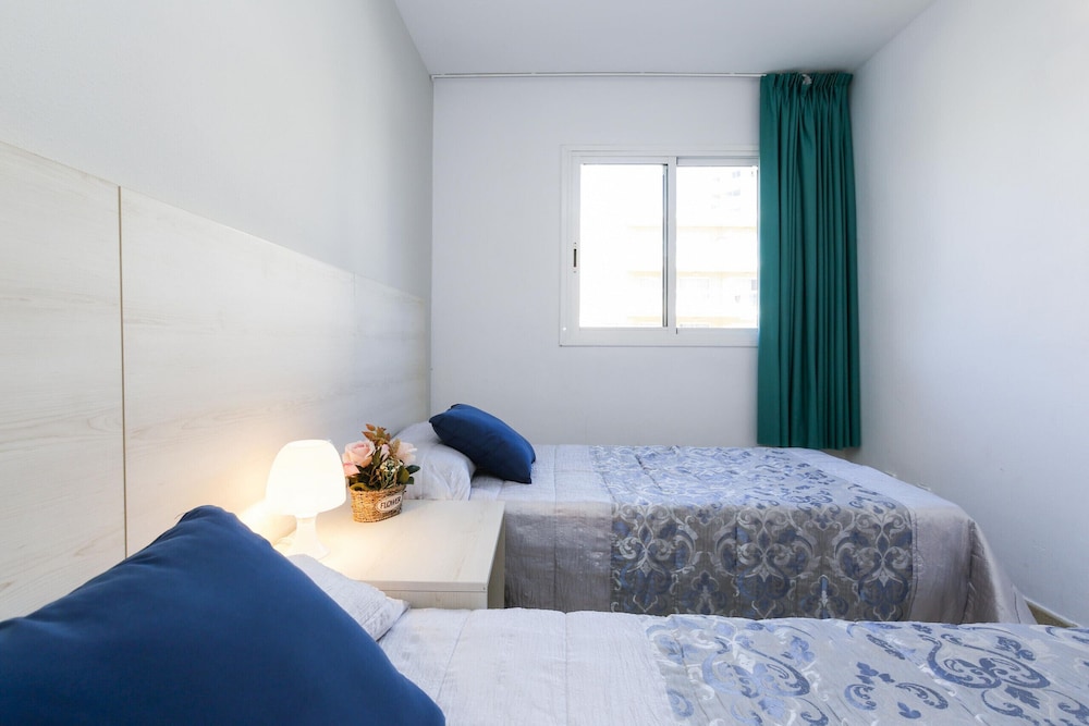 Bonito Complejo Residencial Con Piscina - Turismar - Salou