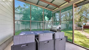 Casa, 3 quartos | Terraço/pátio interior