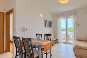 Apartamento, 1 quarto (771/1800) | Área de estar