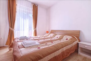 Apartamento, 2 quartos (927/2177) | Ferros/tábuas de passar roupa, Wi-Fi de cortesia, roupa de cama