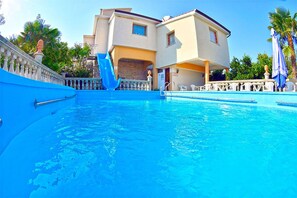 Piscina exterior 