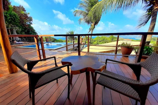 LUXO COM VISTA PARA O MAR | Vista da varanda