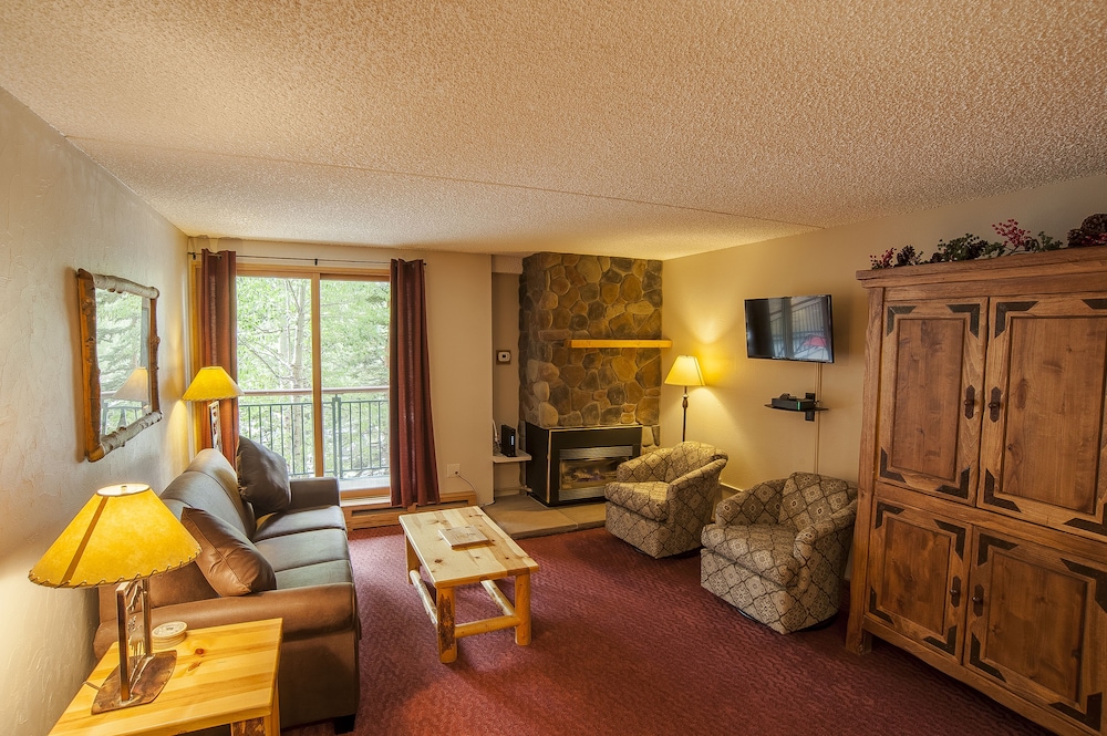 Trail's End 201 Downtown Condos With On-site Hot Tub - Colorado