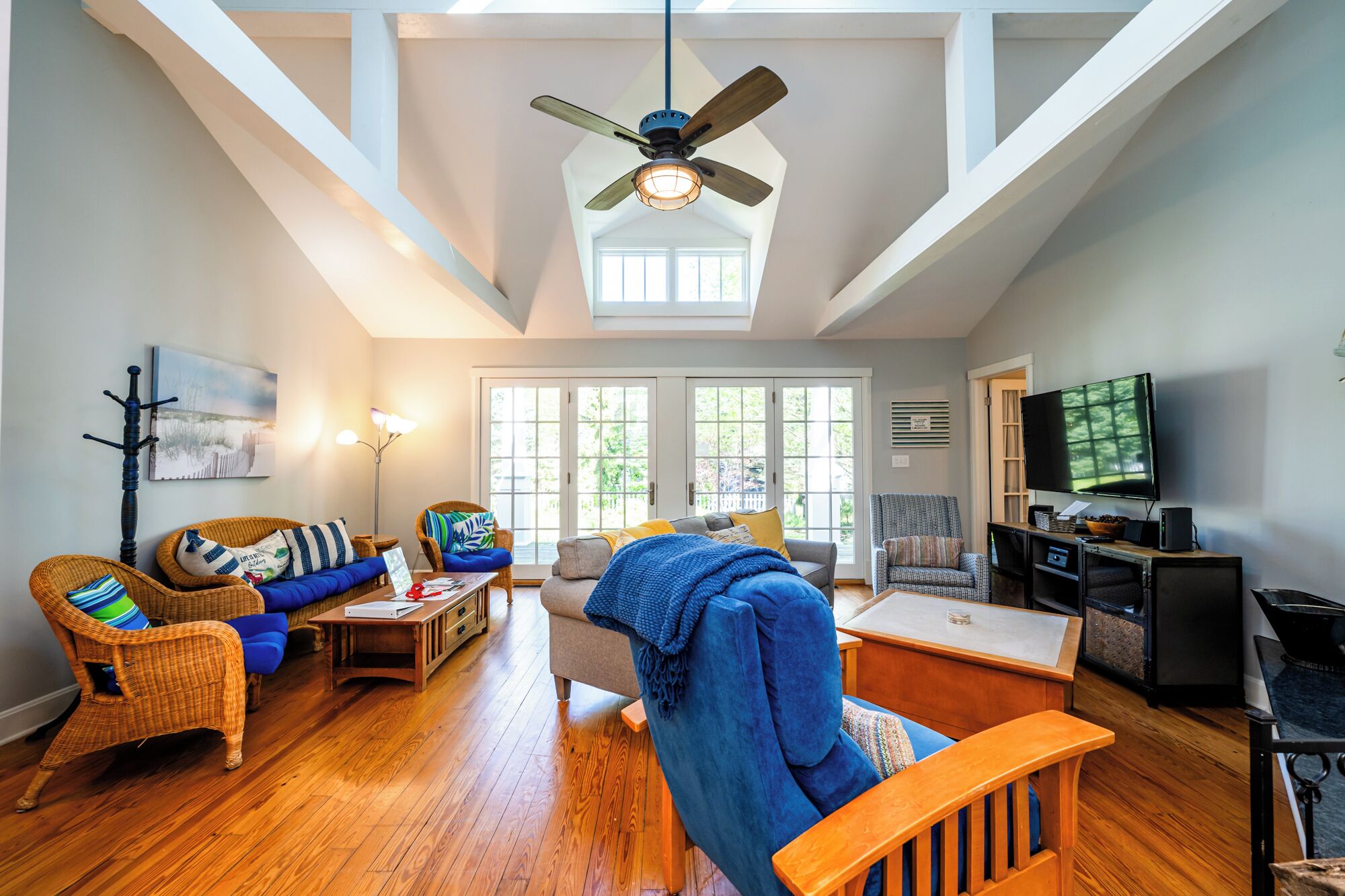 Private Hot Tub And Association Beach Access! - New Buffalo, MI