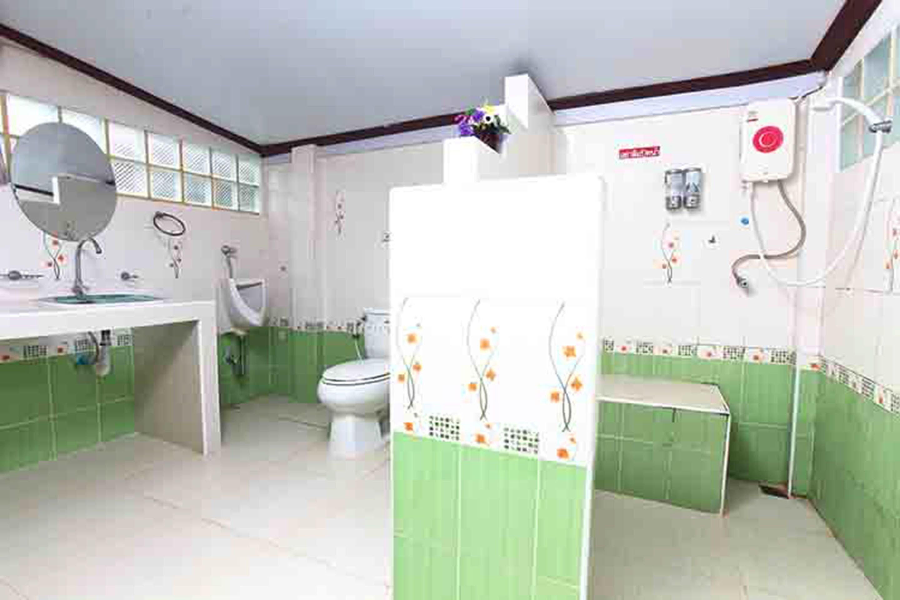 Casa de banho | Artigos de higiene pessoal grátis, um secador de cabelo 