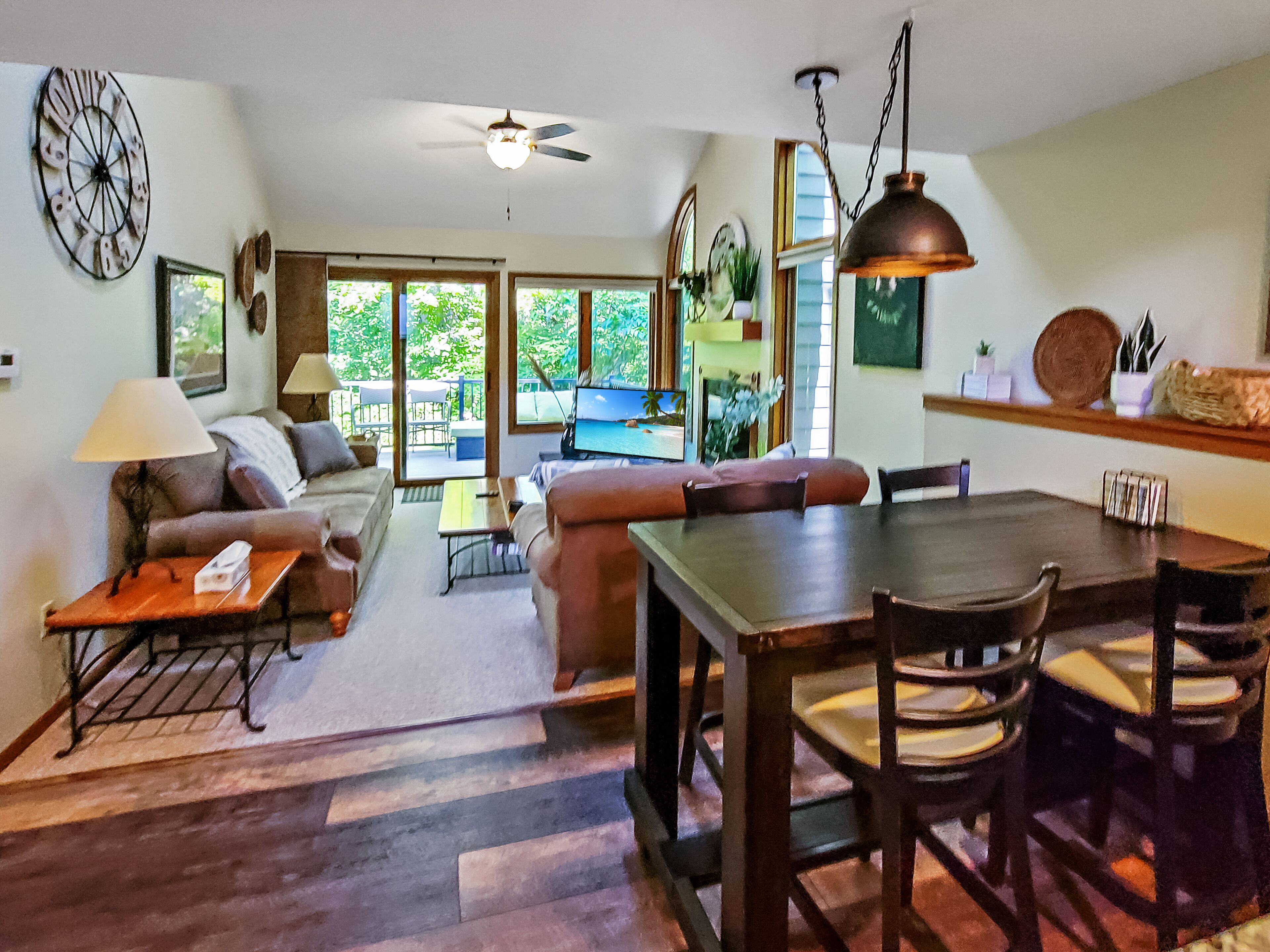 2 υπνοδωμάτια, 2 μπάνια αρχο��τικό στην περιοχή Galena.  κοντά στο Eagle Ridge Resort, τη λίμνη Galena και το γήπεδο γκολφ - Galena, IL