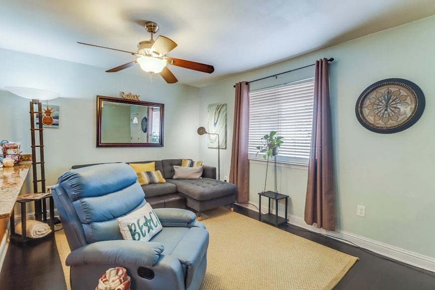 ビロクシ/エレガントで手頃な価格のビーチへの1 Brコンドミニアムステップ。 カジノ/コロシアム - ミシシッピ州