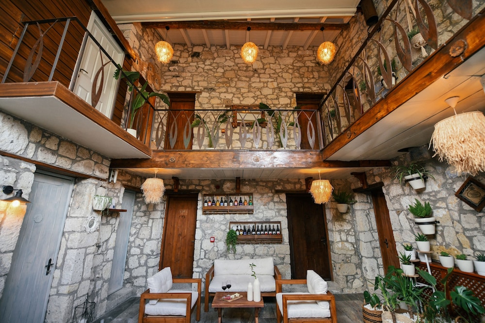 Mahzen Alacati Butik Otel - Ilıca