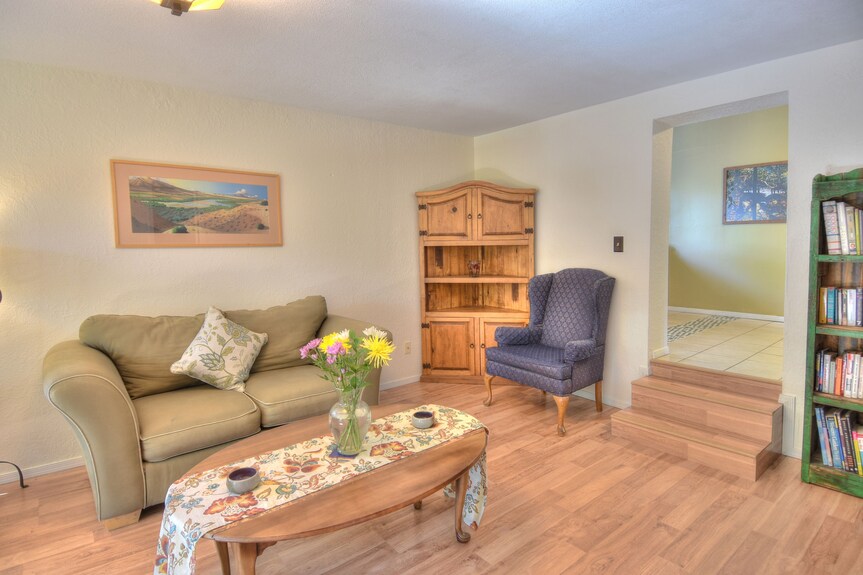 Old Town With Private Garden: Quiet, Spacious, Clean! - Albuquerque, NM