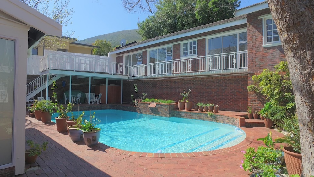 One Bedroom Apartment Close To Cbd - Cape Town